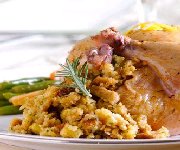 Dinde farcie aux pommes, raisins et cognac - Recettes Québecoises